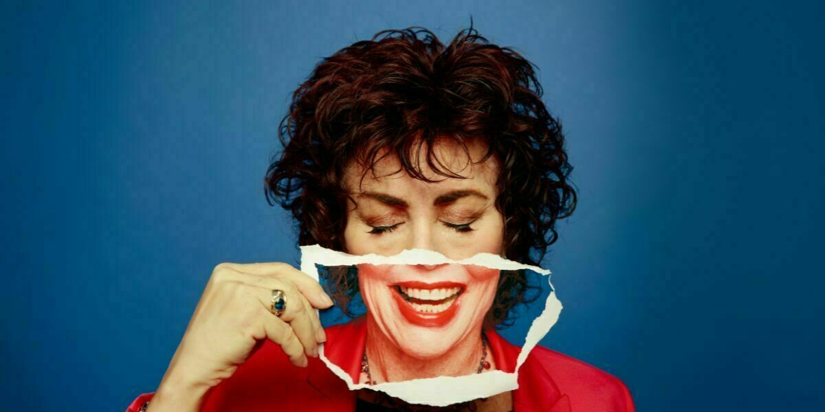 Ruby Wax - I'm Not As Well As I Thought I Was @ The Box At The Garden of Unearthly Delights ...