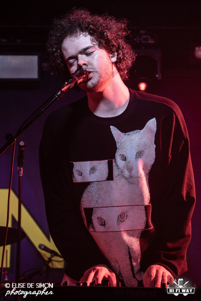 Cloning, Tonix, Broken Waves @ The Ed Castle, Adelaide 5/11/2025 - Hi ...